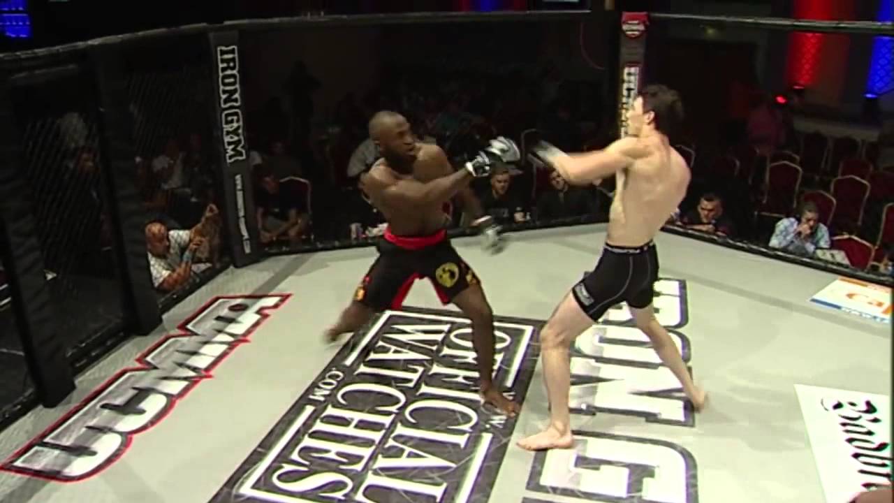 Loic Williams vs Alex DA KID Lohore WCMMA15 TITLE FIGHT - YouTube