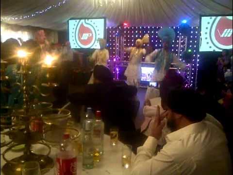 bhatra wedding Luton to Nottingham...bhangra dance - YouTube