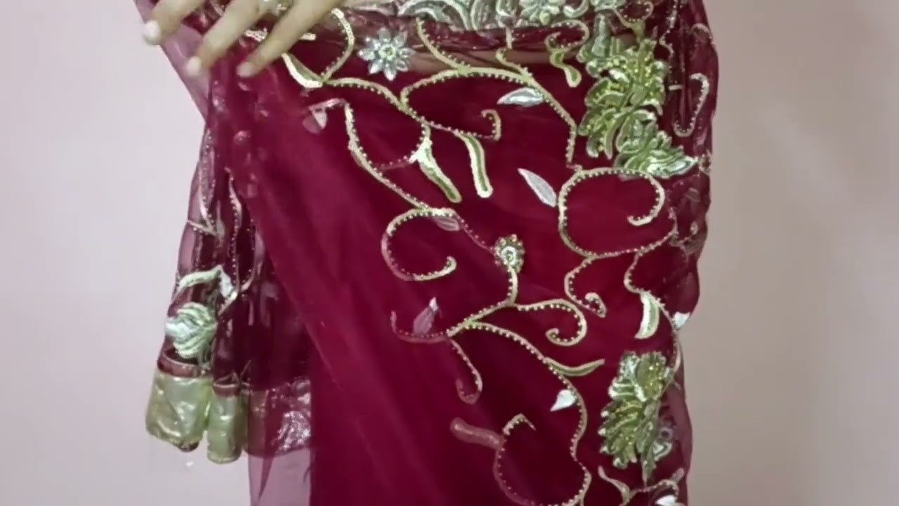 Beautiful Women's Fashion Concept - Bangali Sari Pora Stylish -Neeti's ...