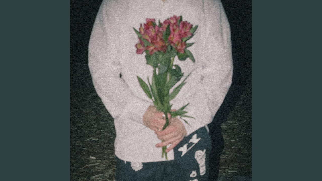 BLURRED OUTLINES - YouTube