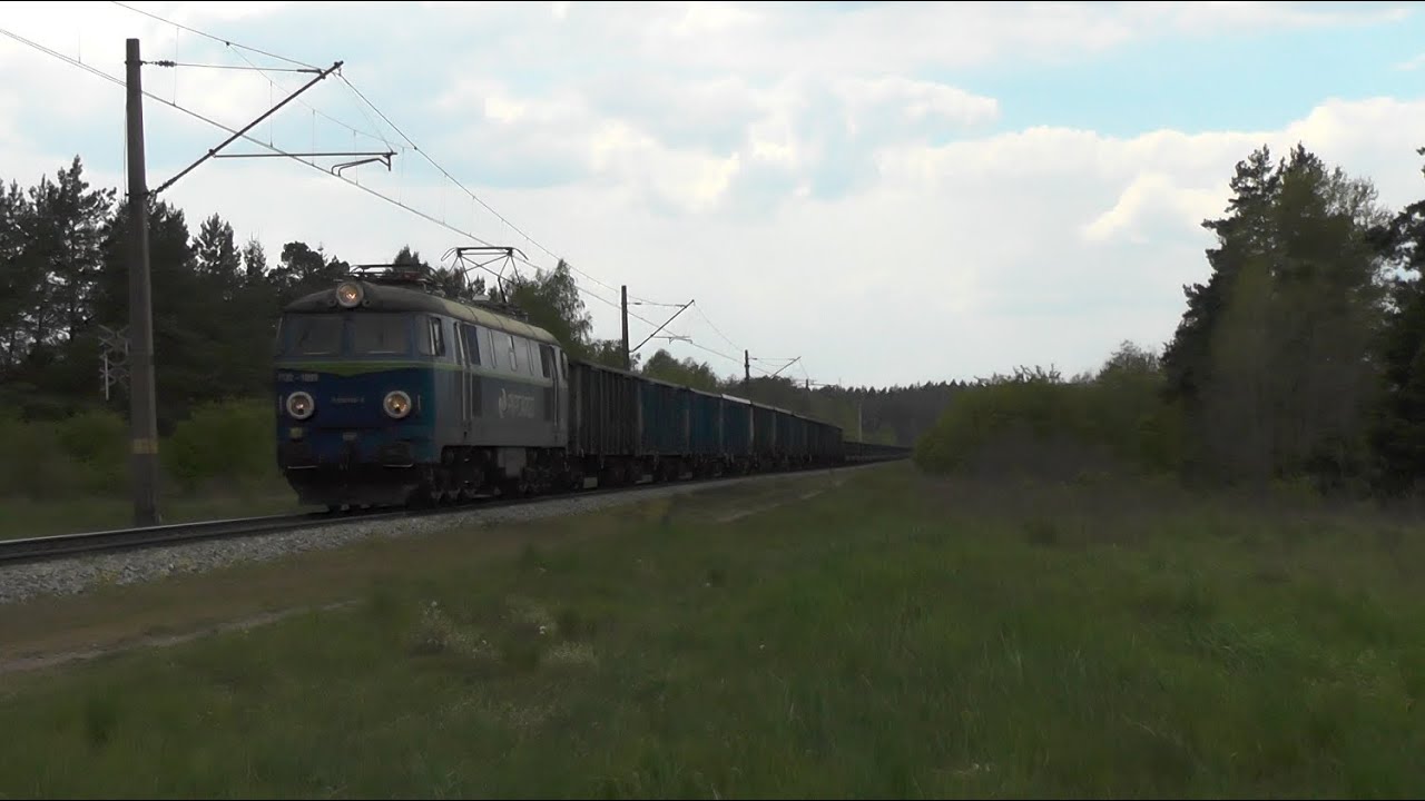 ET22-1090 ze zwrotem - YouTube