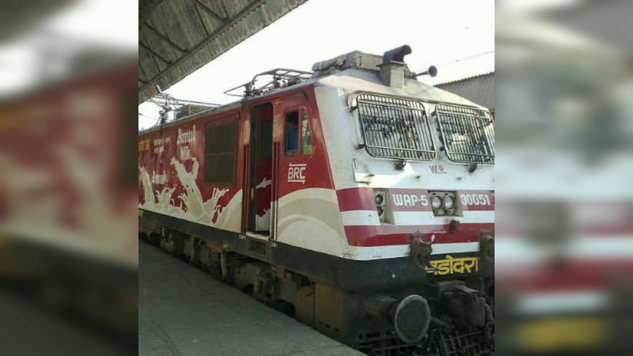 || 19217 || SAURASHTRA JANTA EXPRESS || BANDRA T - JAMNAGAR || LED BY ...