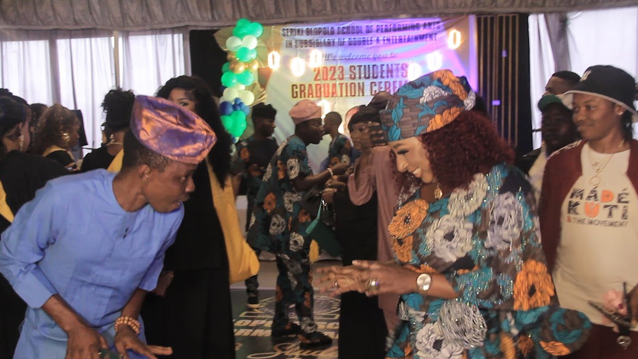 SO FUNNY! SISI QUADRI CHALLENGE MIDE MARTINS AS THEY DANCE TOGETHER AT ...