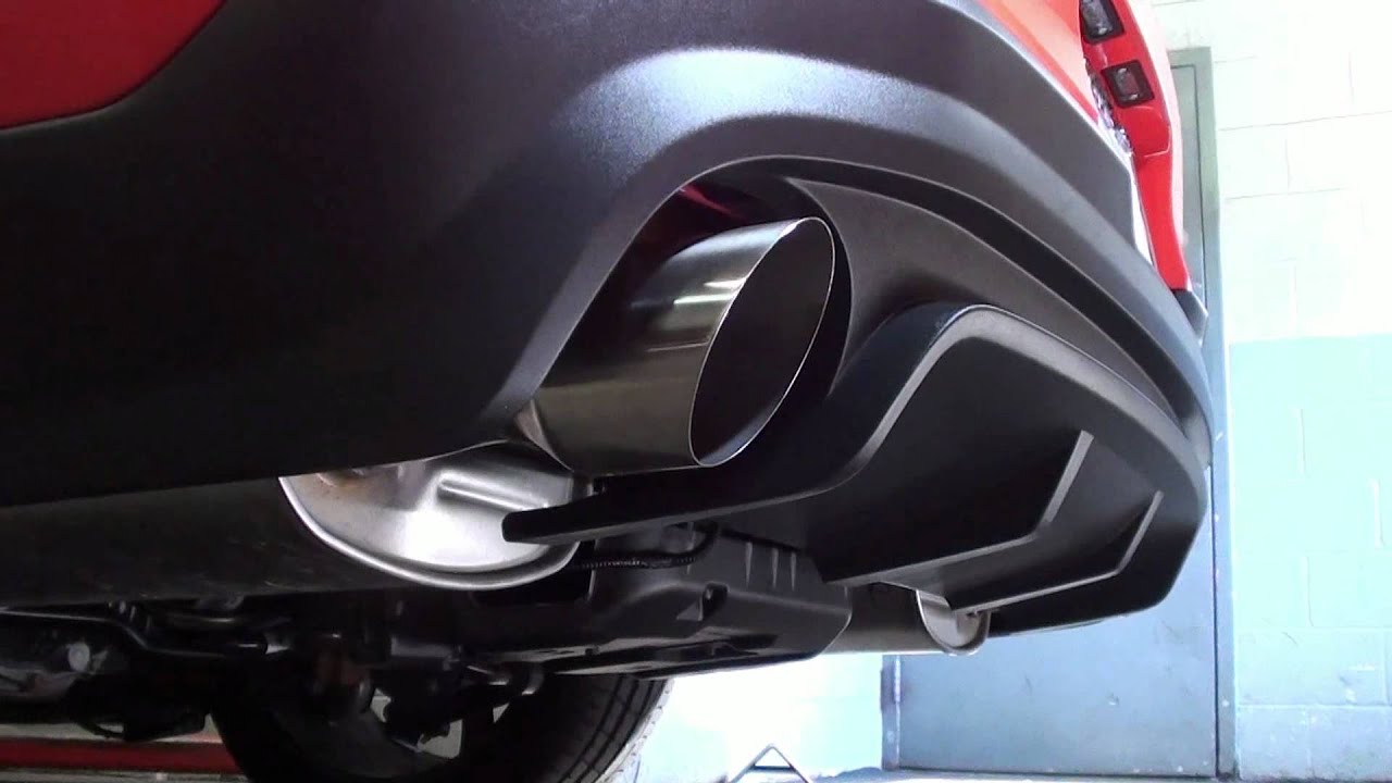 BOSS 302 Mustang Track Key Install - YouTube