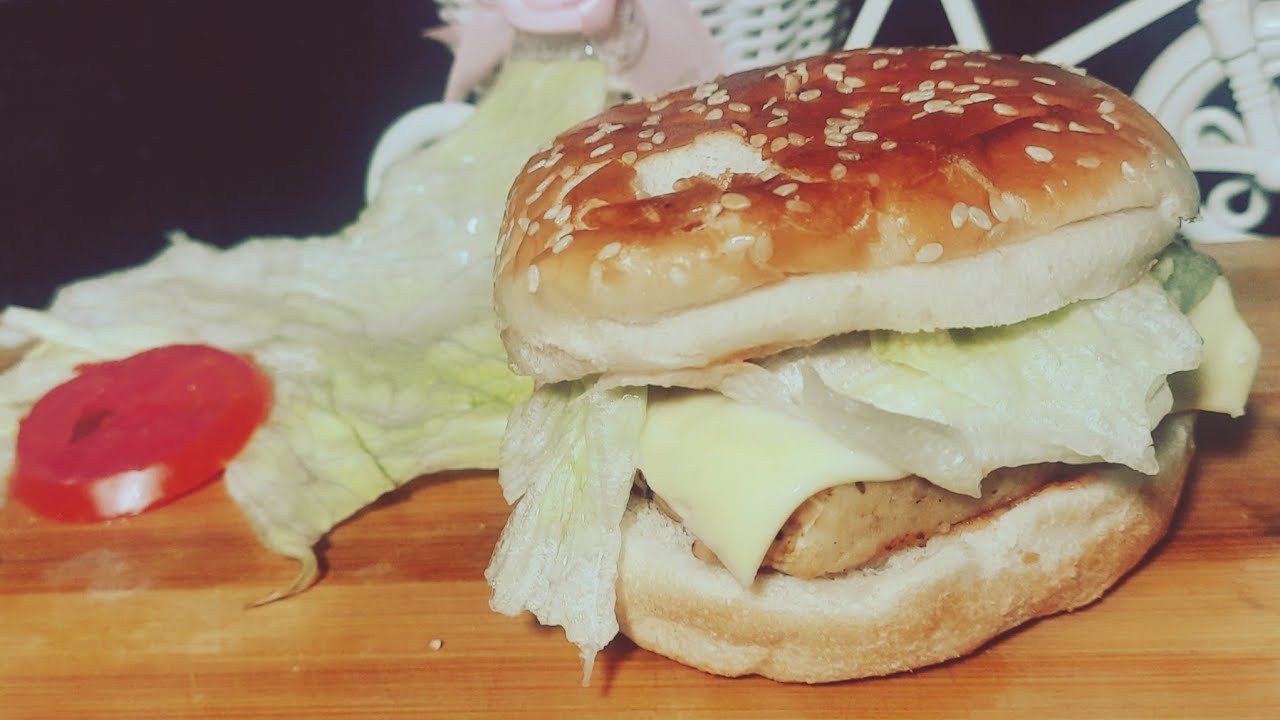 KFC Style Paneer Burger 🍔!! Perfect pattie for burger!! perfect way to ...