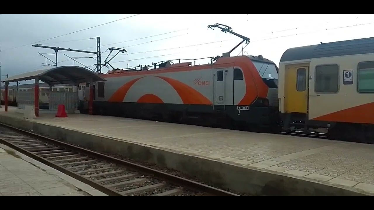 ONCF E-1478 TLR KENITRA TANGER ENTRE GARE ASILAH - YouTube