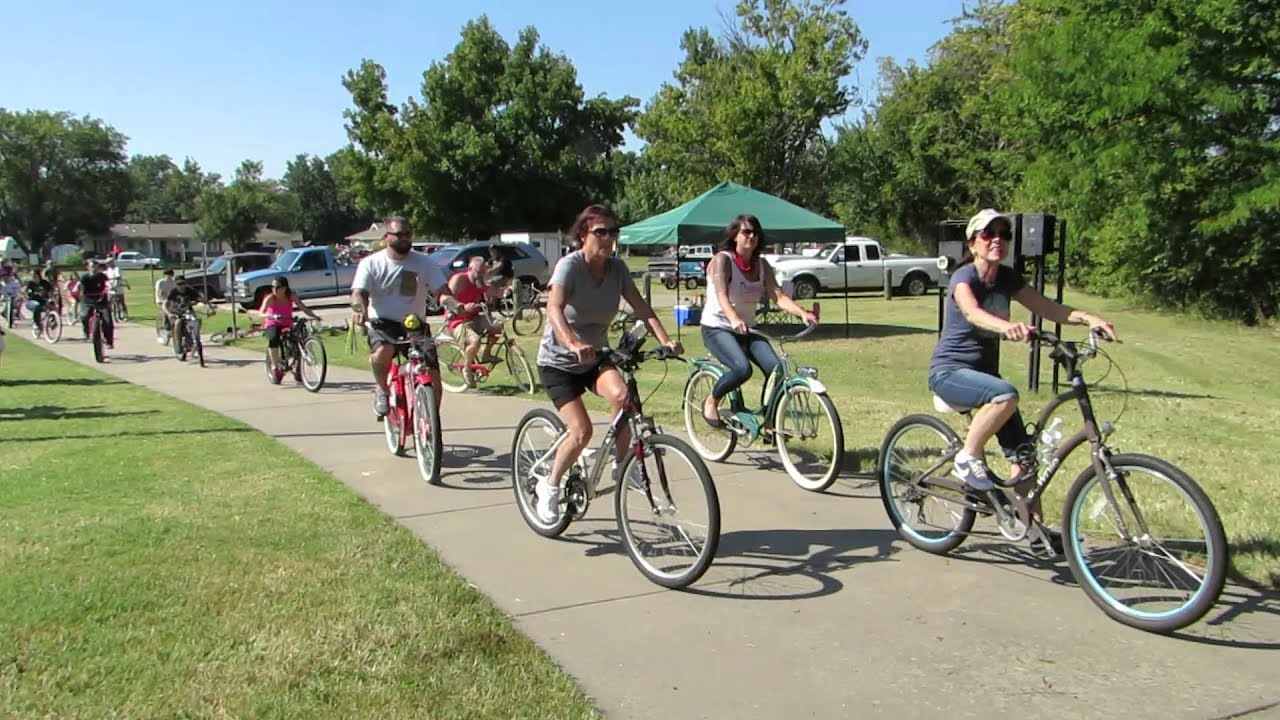 2015 Midwest Bicycle Fest Parade Ride - YouTube