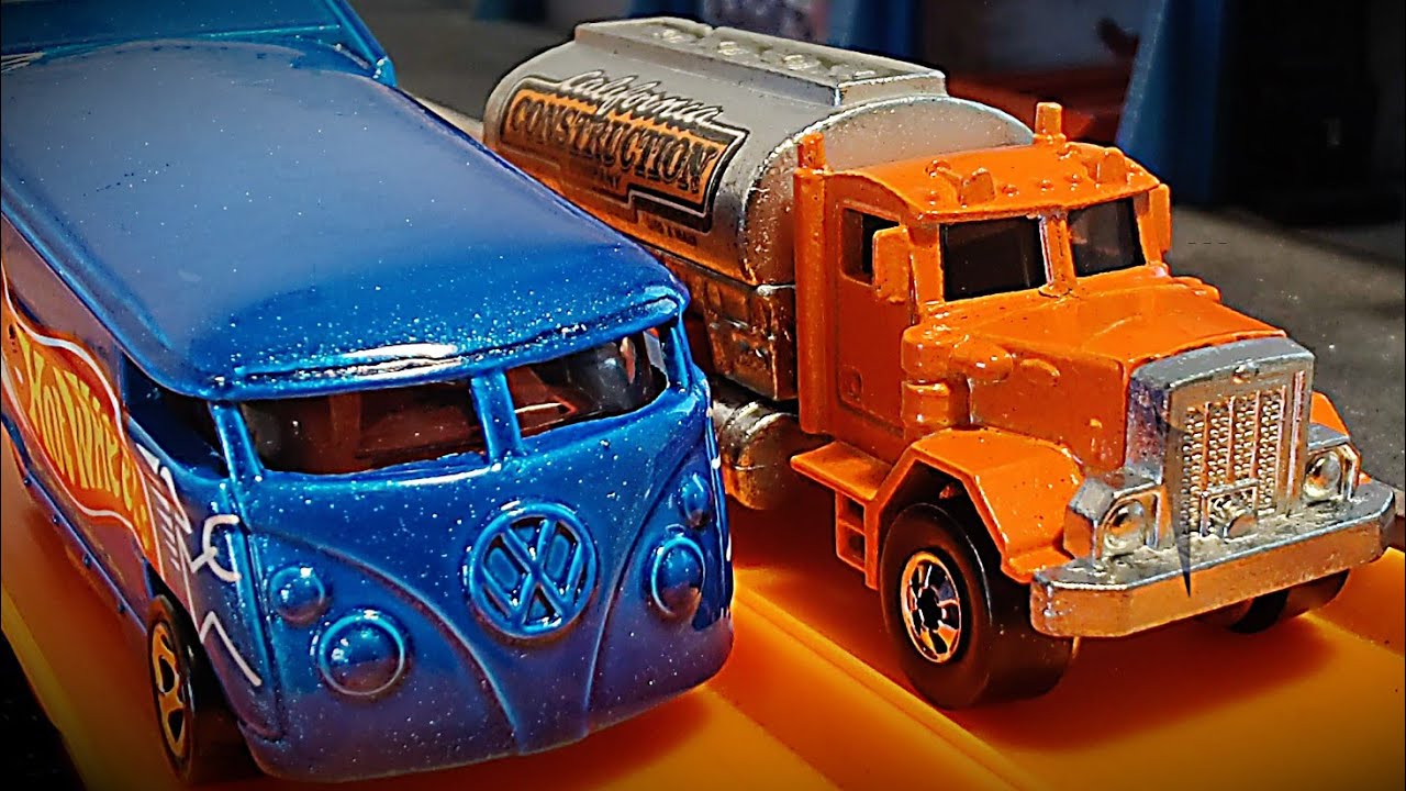 Heavy Metal drag race - YouTube