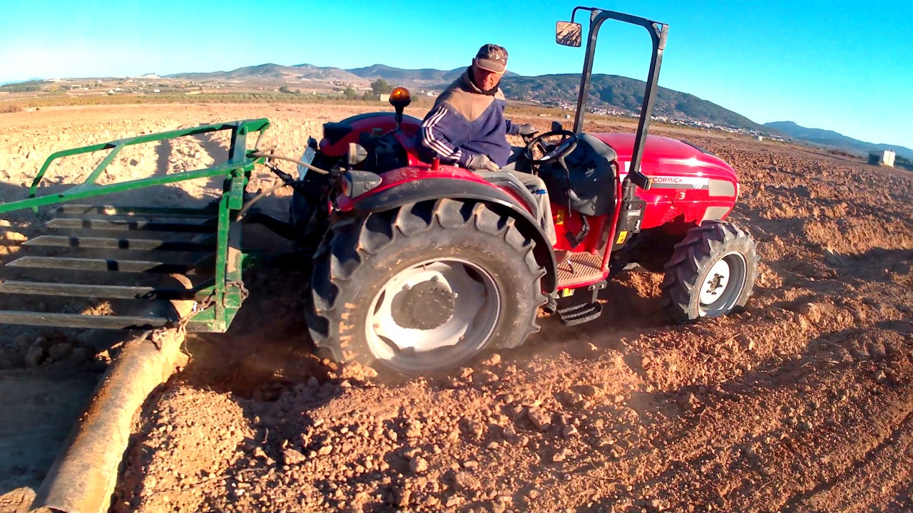 McCormick T3 F90 Diesel Tractor with flattening device - YouTube