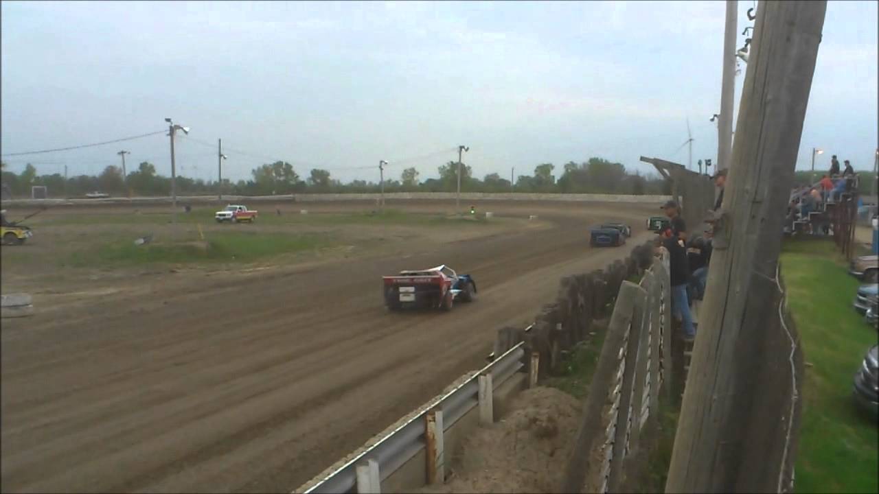 May 12 - Heat - South Buxton Raceway - YouTube