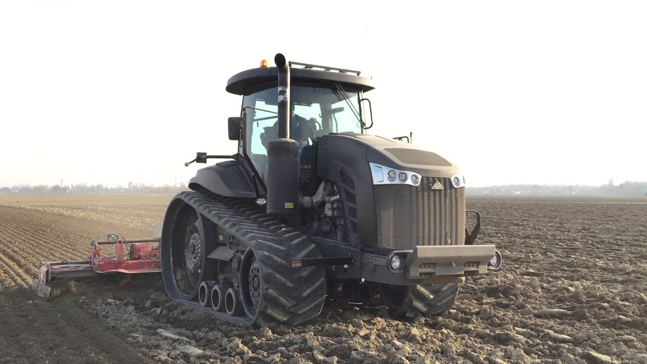 Challenger 775E - YouTube