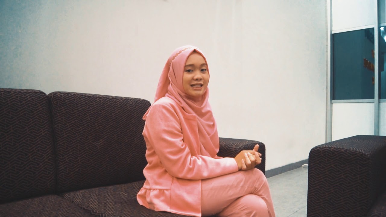Wildan Aulia Octaviani-Binus Career Ambassador 2019 - YouTube