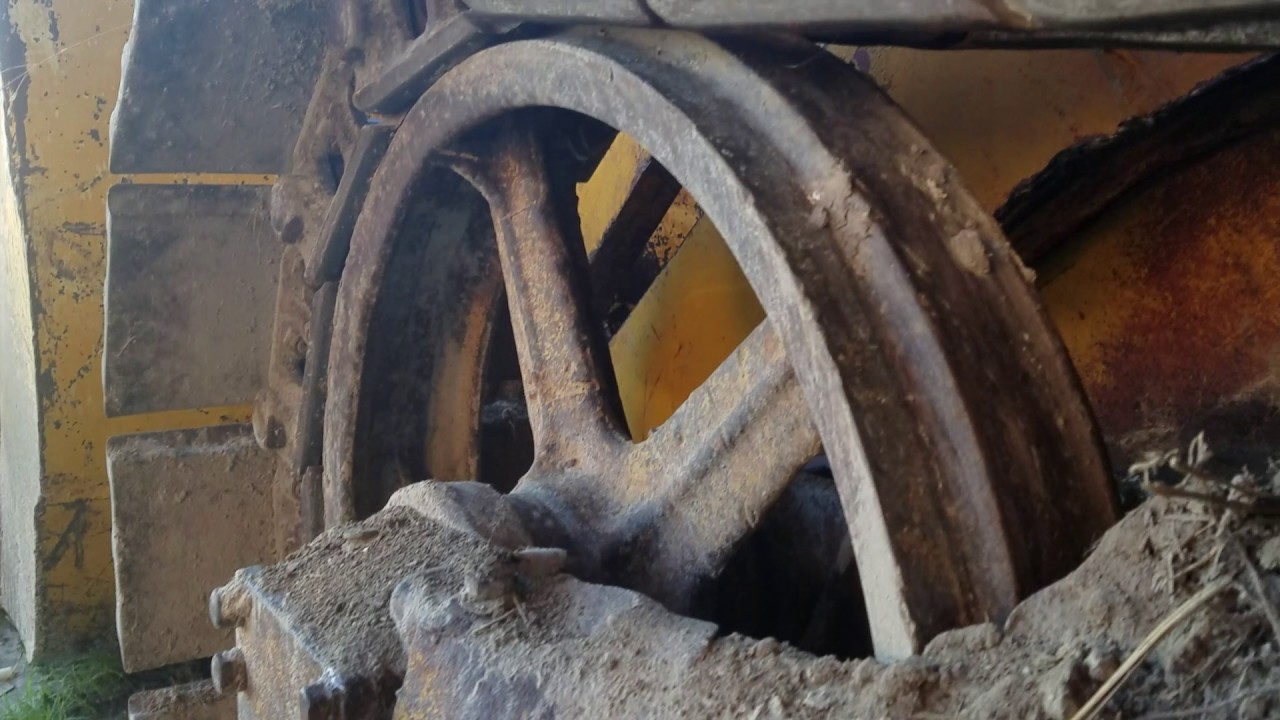 Caterpillar d4 ht4 - YouTube