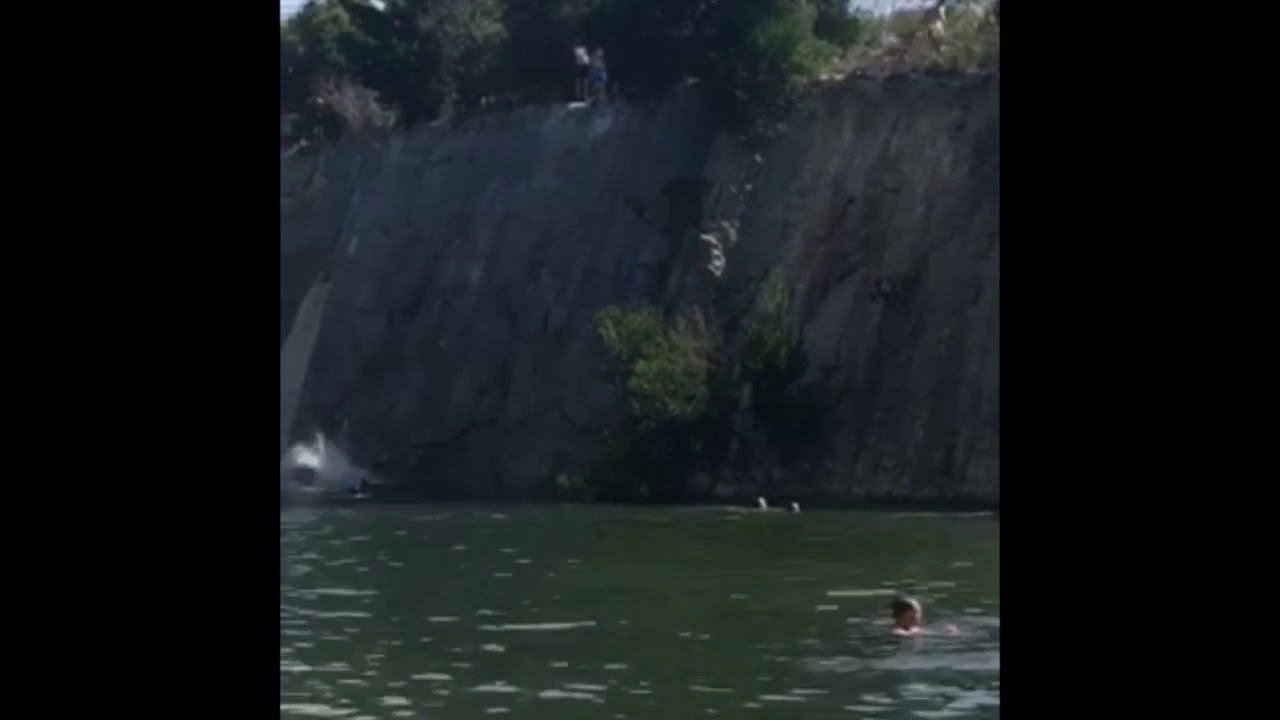 Cliff jumping at Devil Bend reservoir - YouTube