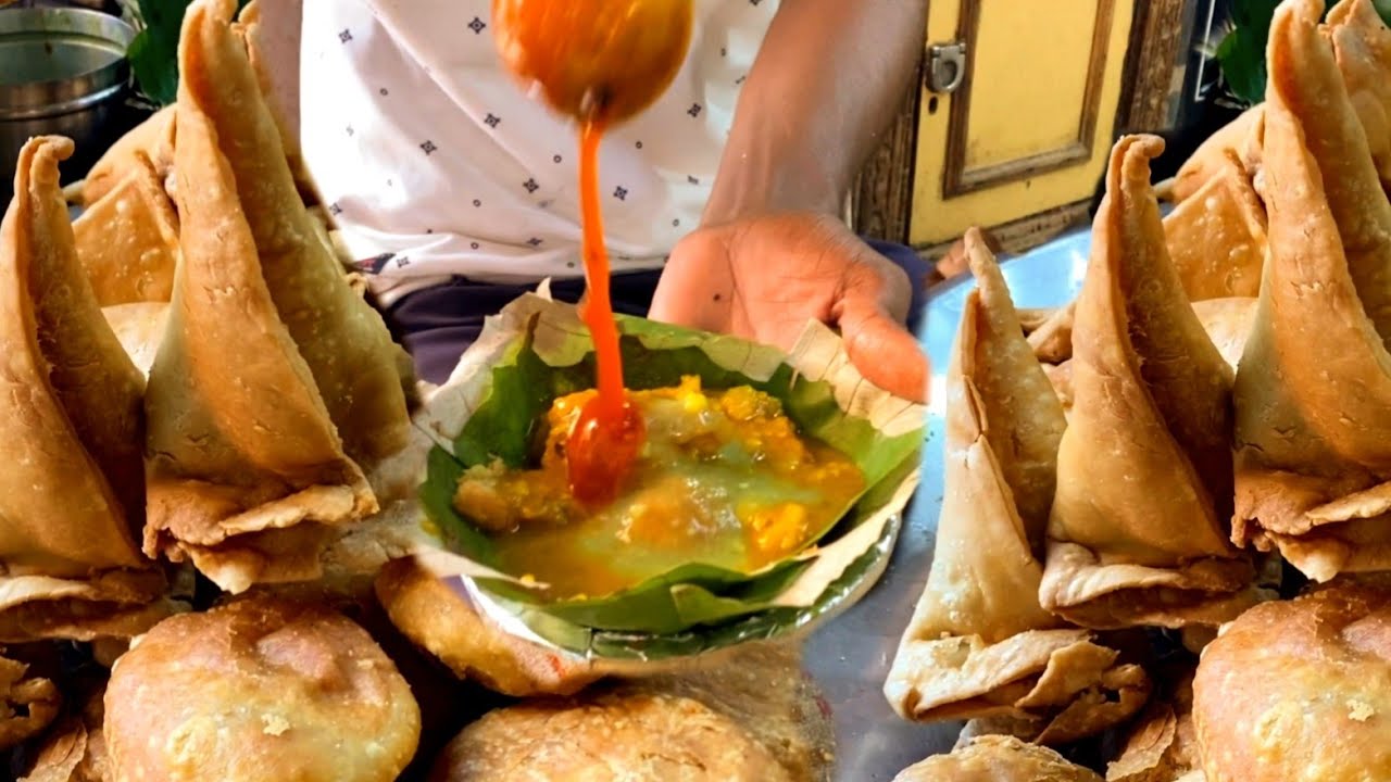 Famous Bahubali Samosa Of Haridwar | Goli Ki Speed Se Bikte Hai ...