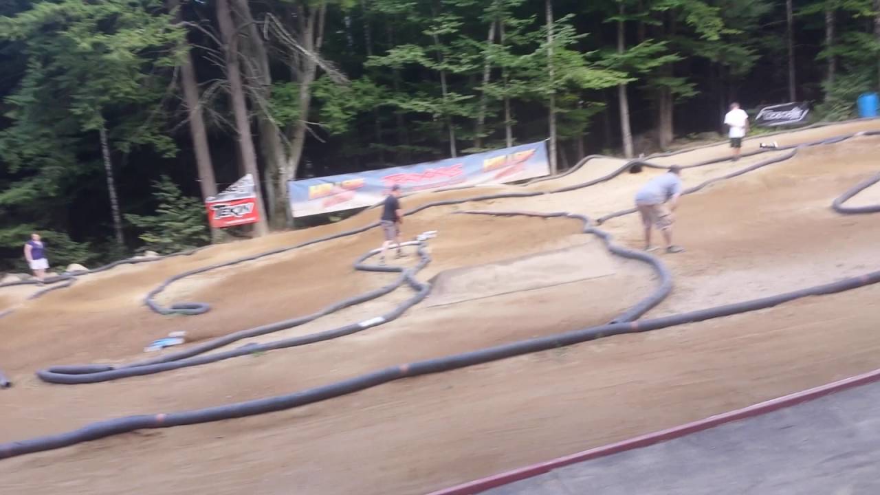Hillside Raceway 1/8 E-buggy A-Main - YouTube