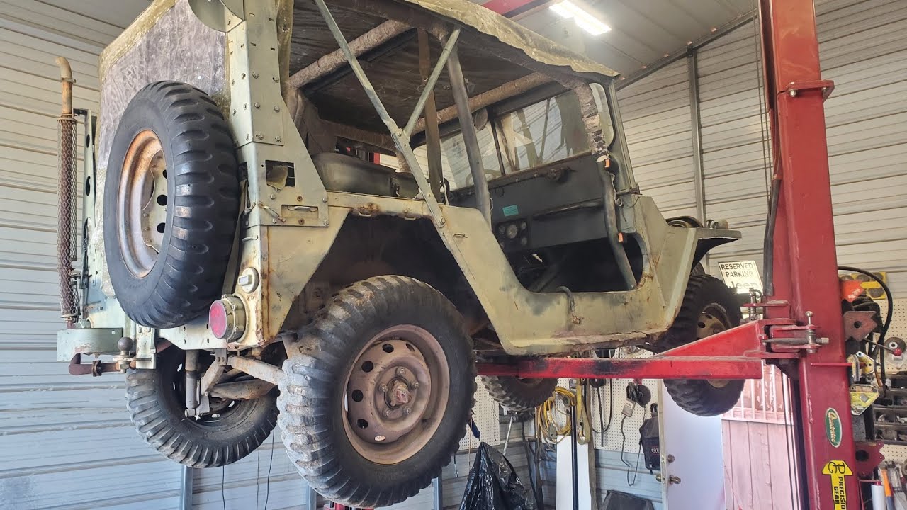 1968 m151 a1 body overview - YouTube