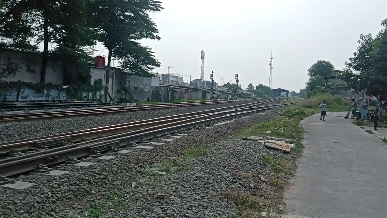 kereta api Kertajaya relasi stasiun pasar Senen sampai stasiun Surabaya pasar Turi - YouTube