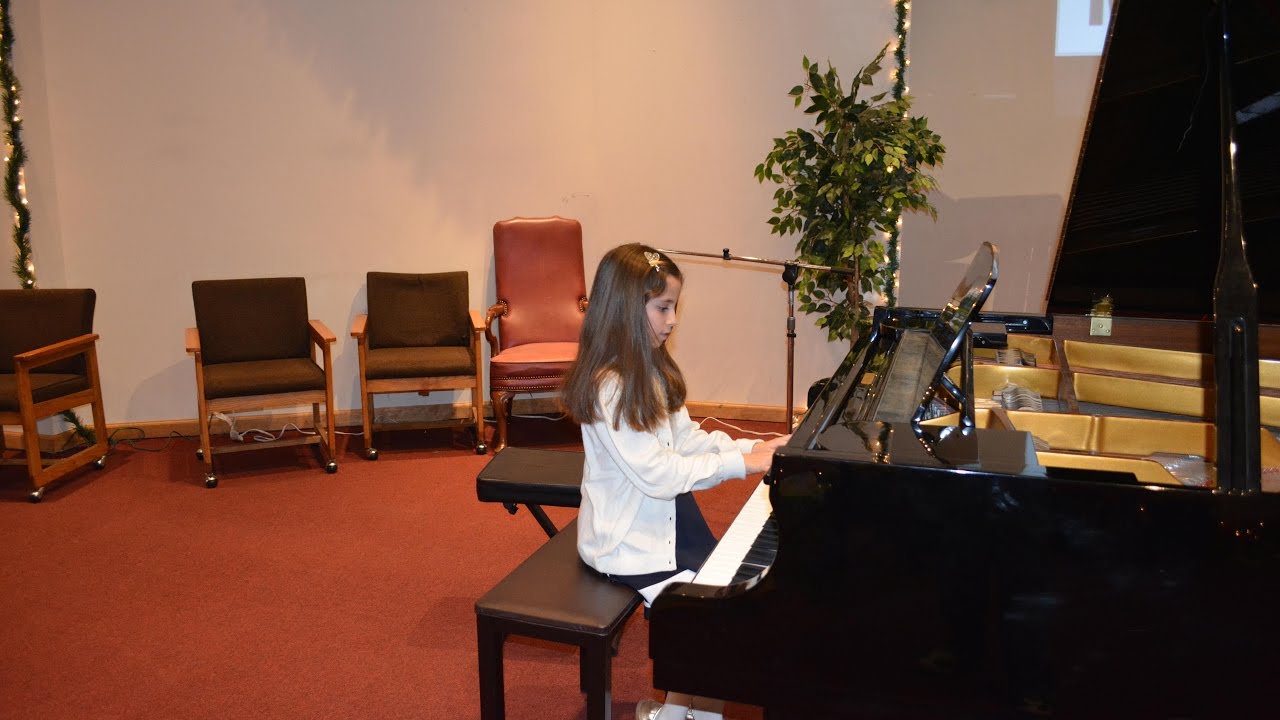 Alouette preformed by Samarah Conley - YouTube