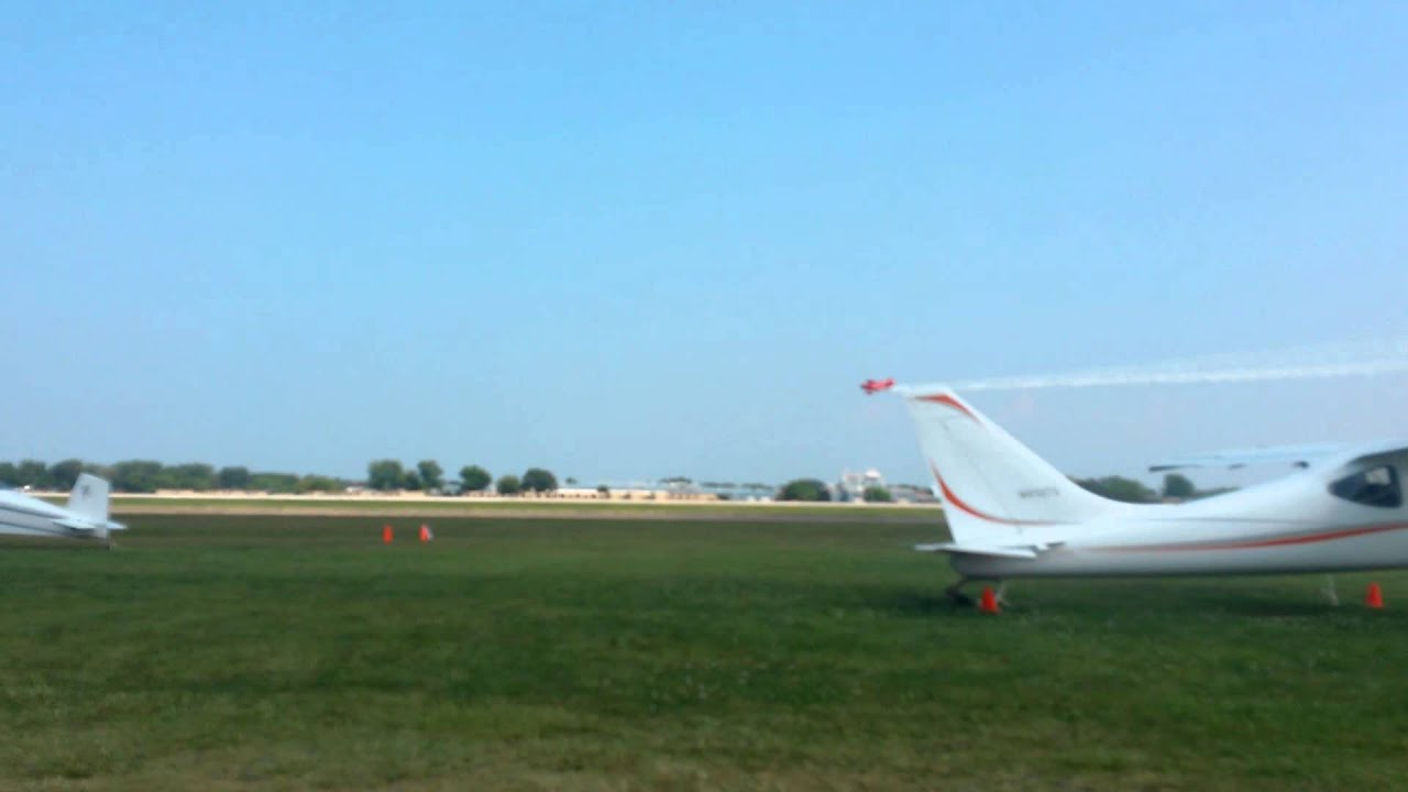 Oracle Airplane Front Flip - YouTube