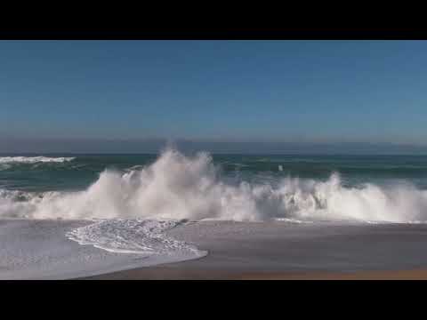 Ocean Waves Relaxation | Waves Crashing on Beach (4K UHD)