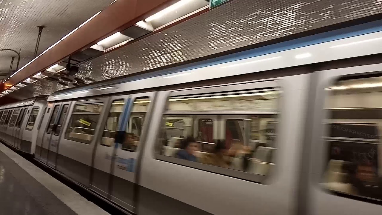 Départ mf77 IDFM à Jussieu - YouTube