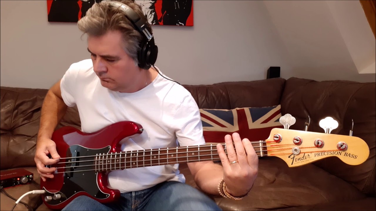 The Police "Roxanne" bass cover. HQ sound with tabs. - YouTube