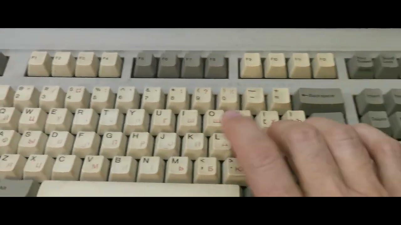 Mechanical vintage Keyboard - 101KEY, AC6 switches ("click-click"), AT ...