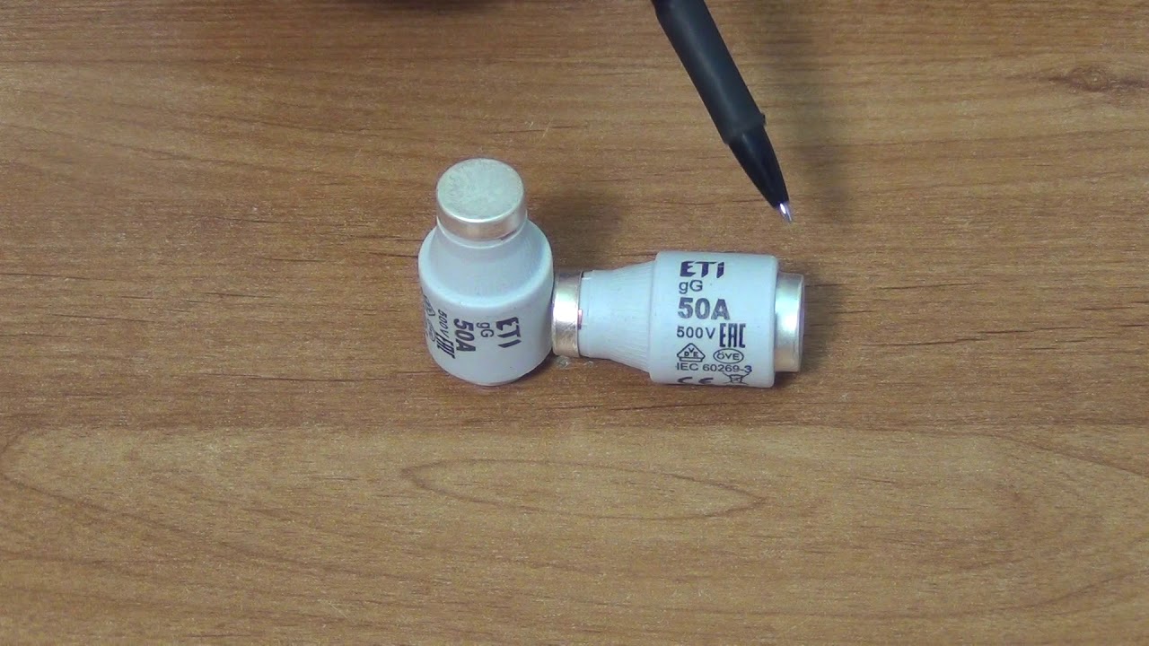 50 Amp DZ II Fuse - YouTube