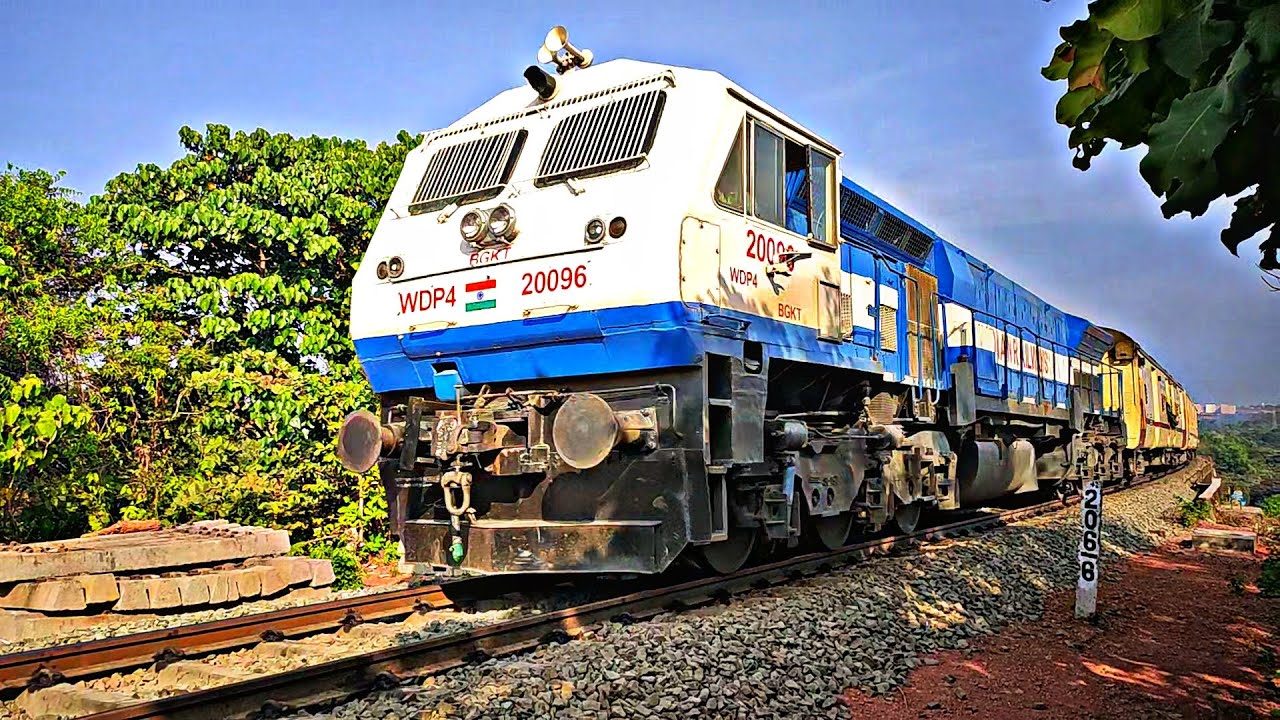 Prestigious Trains Part 2 | Tejas + Janshatabdi + Marusagar Superfast ...