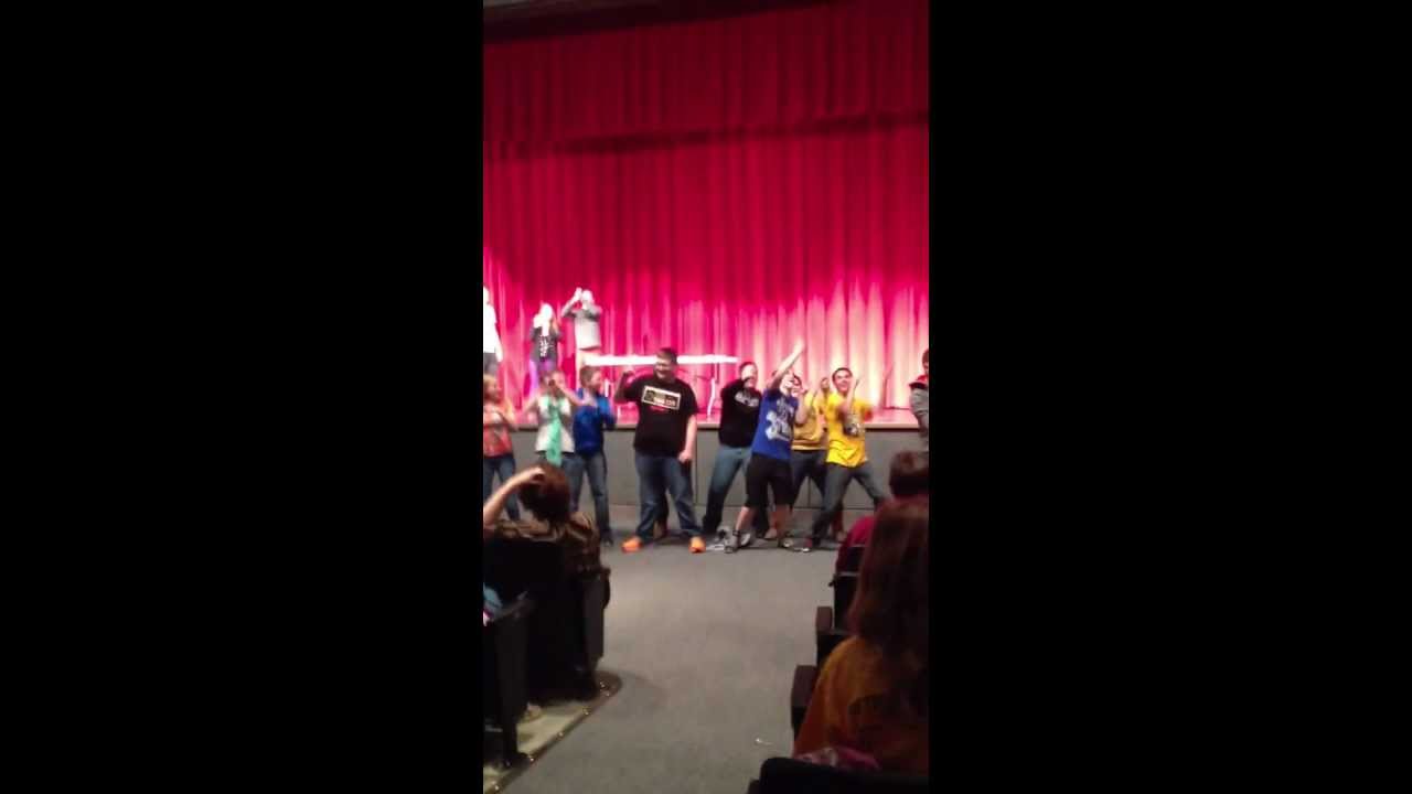 Funny flash mob at OAP in pottsboro - YouTube
