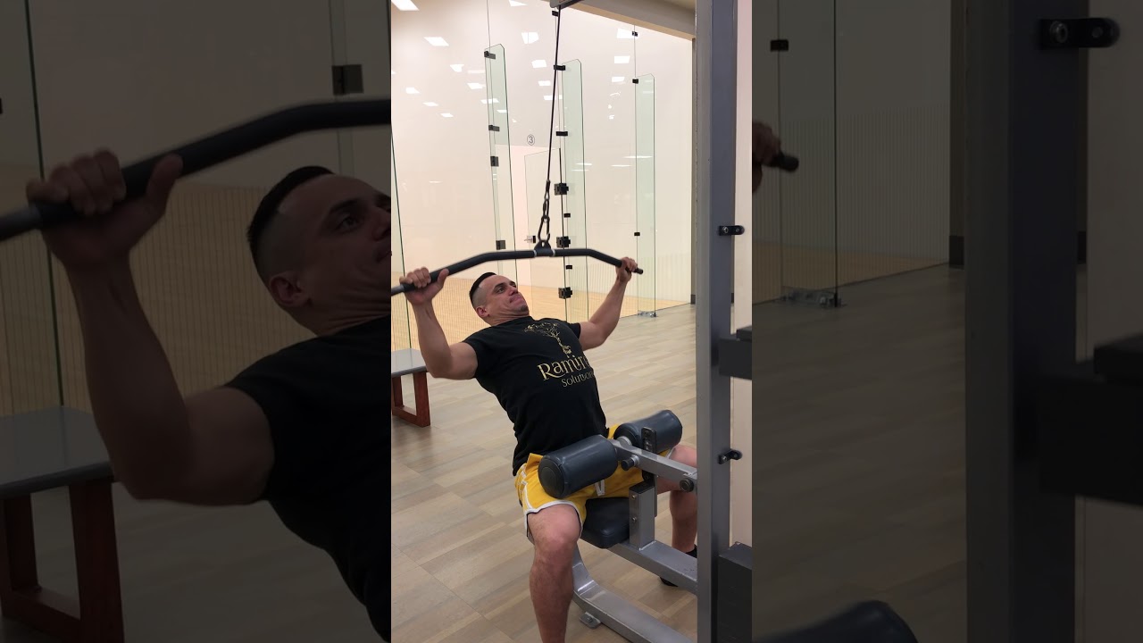 Cable Machine Pulldown - YouTube