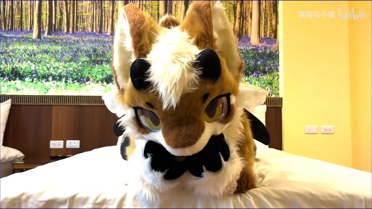 Wiggly dragon - YouTube