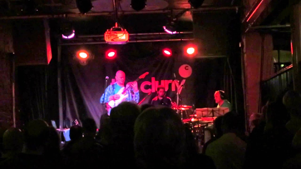 Francis Dunnery Calling all the heroes newcastle 28 10 14 It Bites song ...