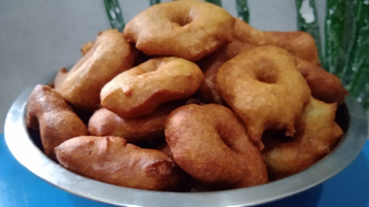 कोळी आगरी पद्धतीचे भोकाचे वडे | Bhokache Vade | Sunita's Kitchen - YouTube