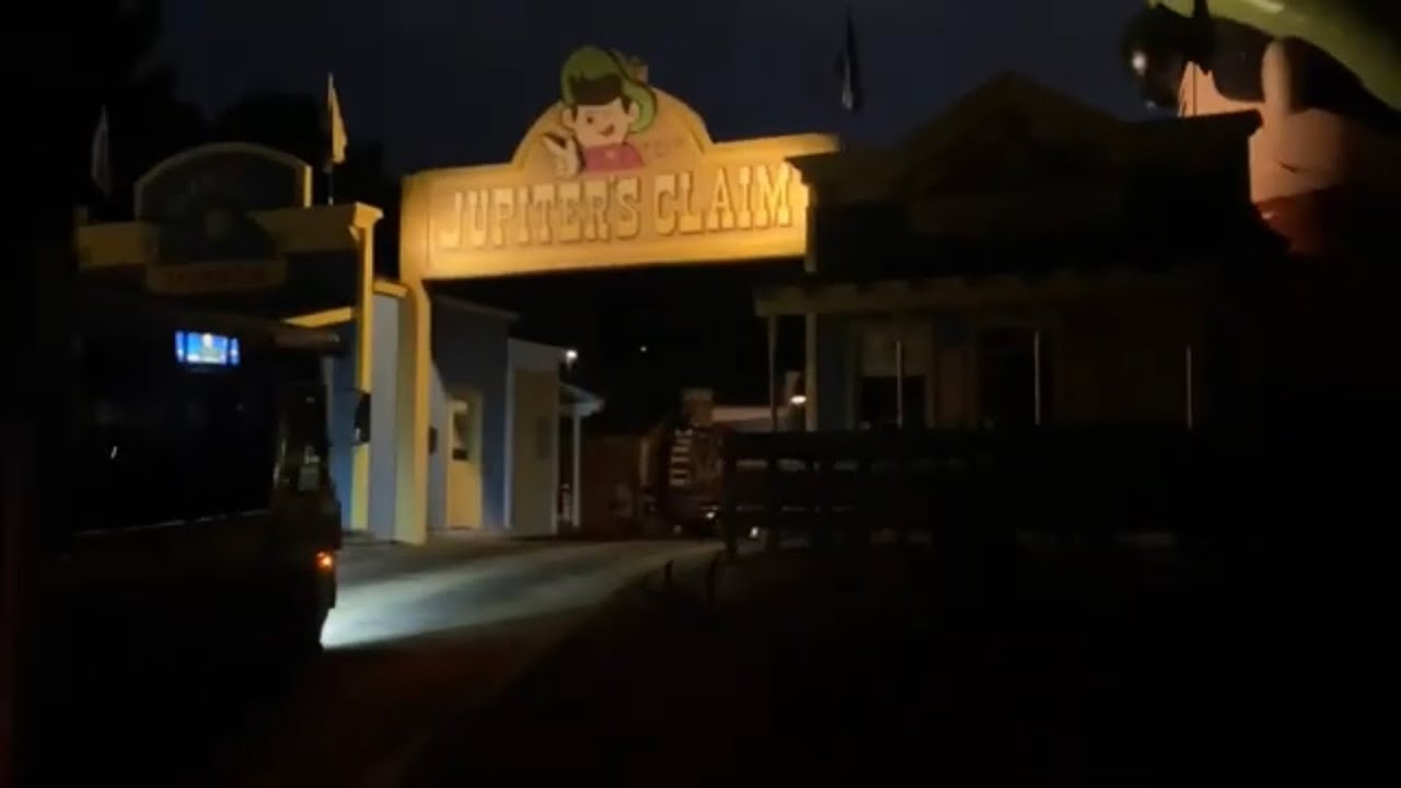 Nope Set at Night - Universal Studios Hollywood - YouTube