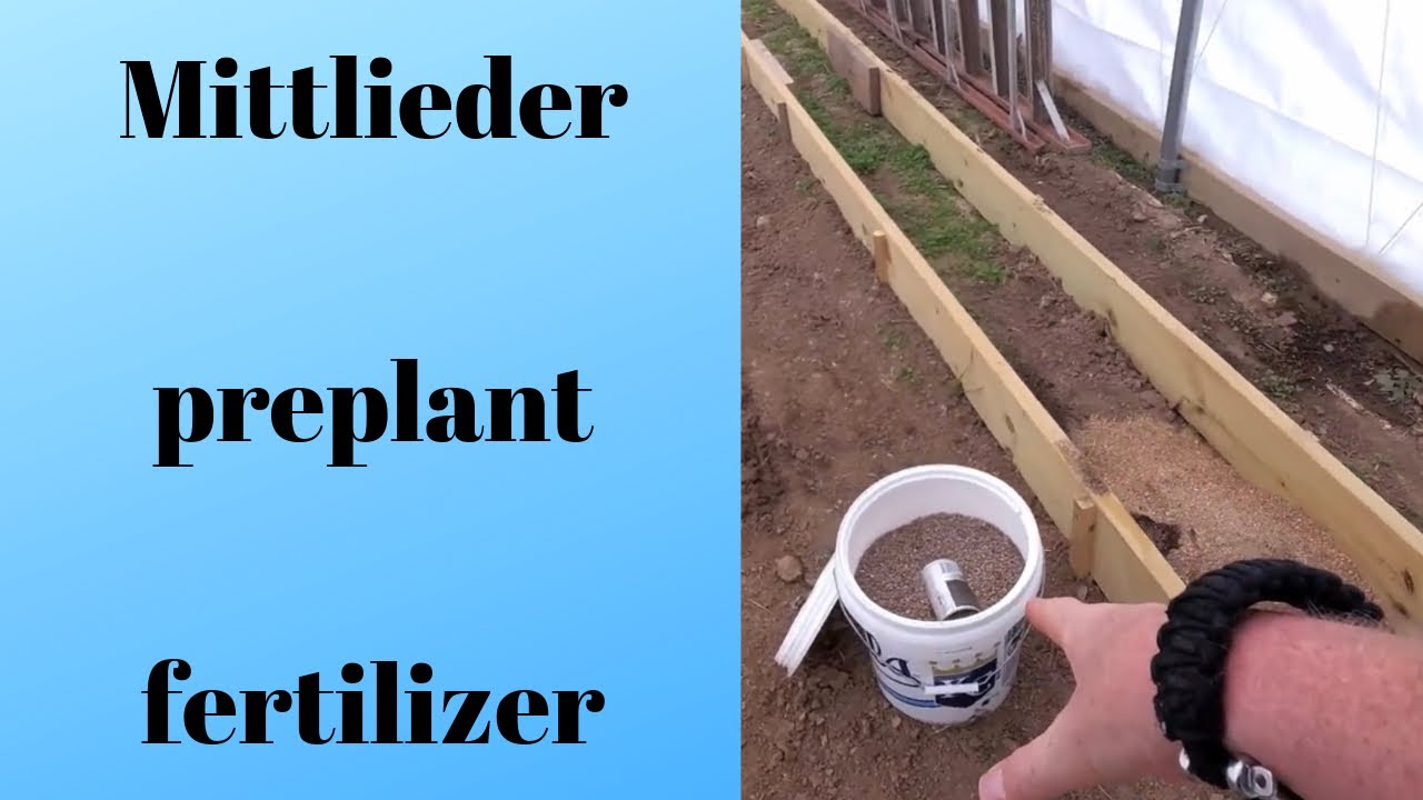 Applying Mittleider preplant fertilizer- to a grow box - YouTube