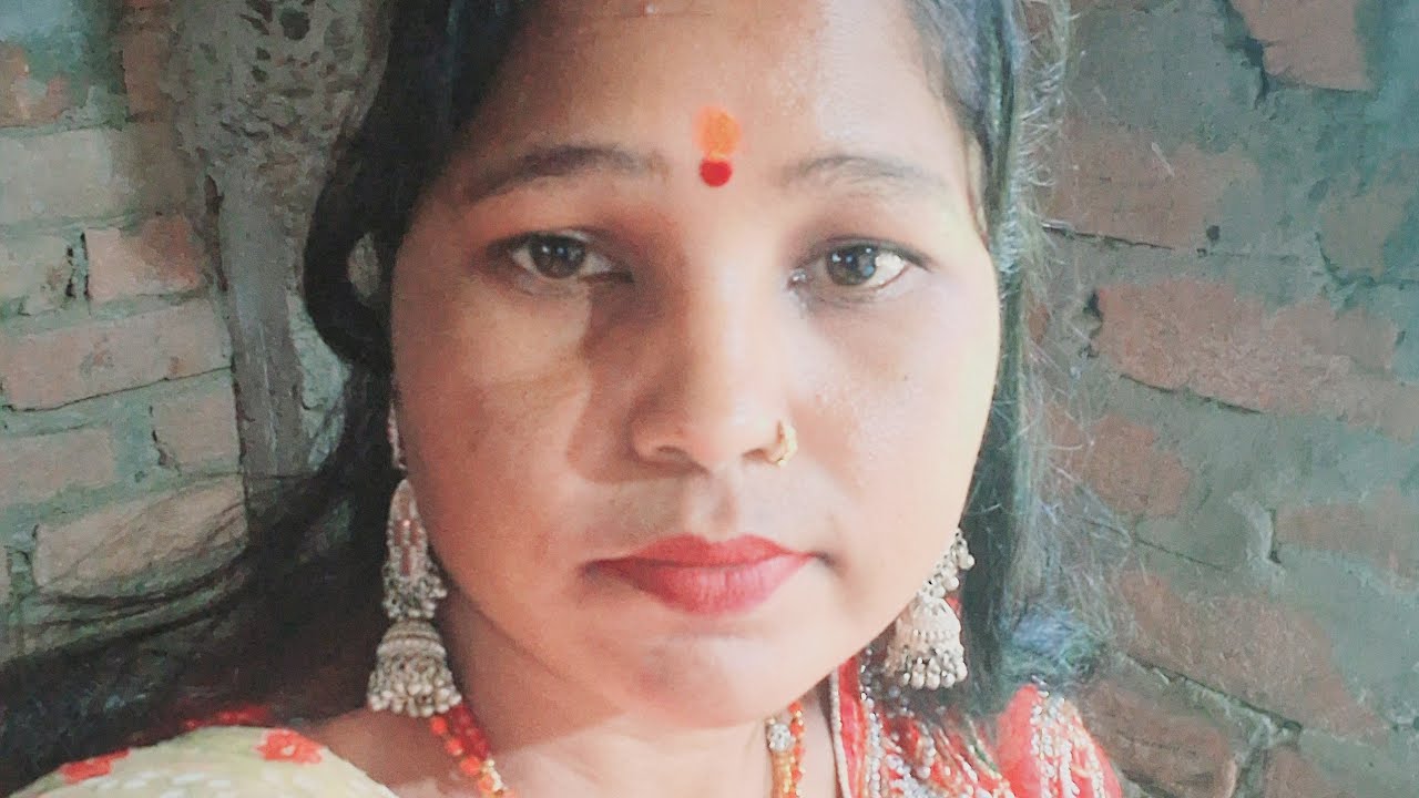Geeta jaiswal लाइव है! - YouTube
