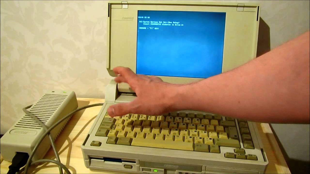 Раритетные девайсы: Compaq SLT/286. Ноутбук 88-го года. - YouTube
