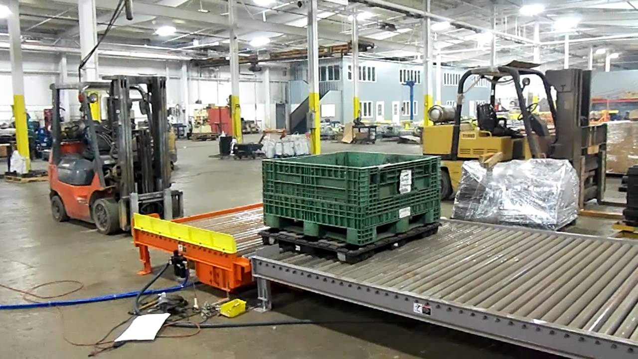 Ford Dearborn powered conveyor - YouTube