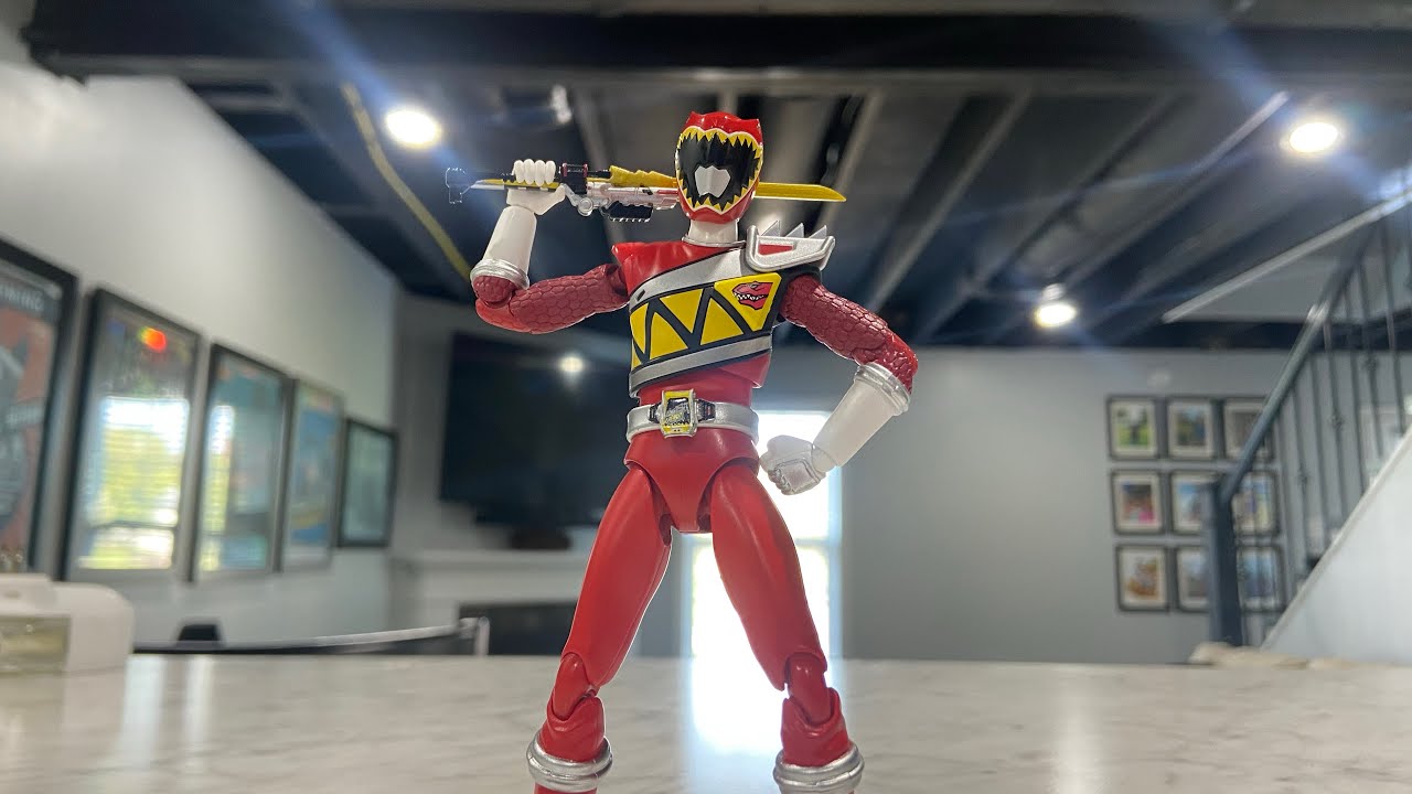S.H Figuarts Power Rangers Dino Charge Red Ranger Review - YouTube