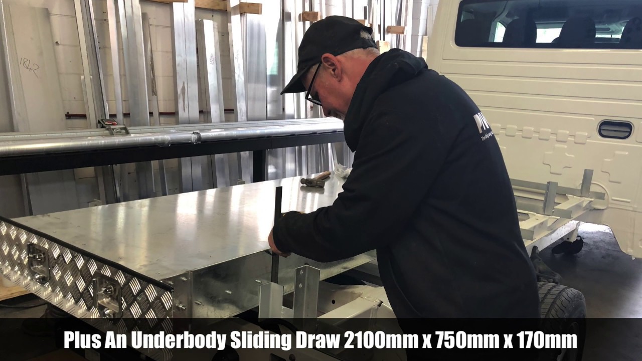 2019 VW Crafter fitted with a new Alloy Tray & underbody ...