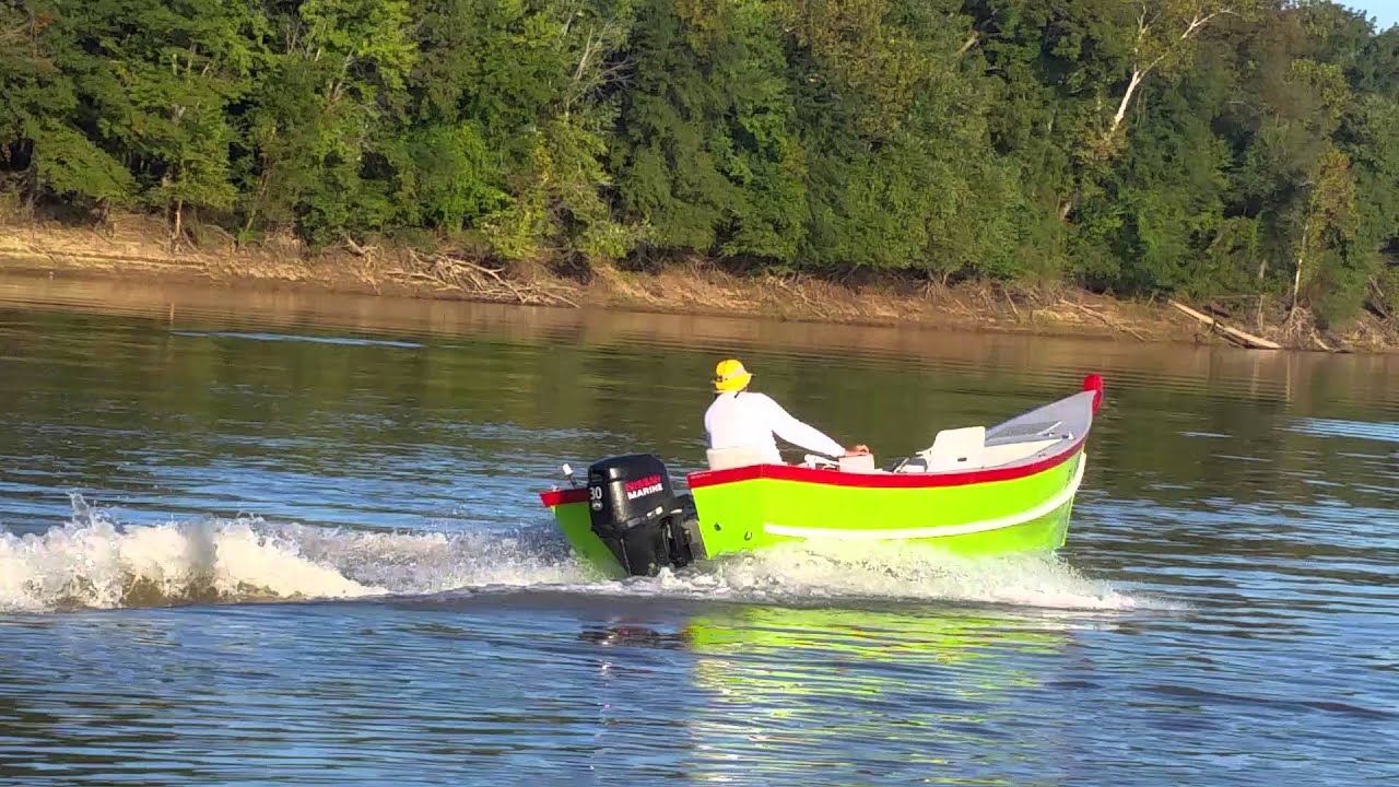 18' Carolinian Dory "El Anciano" by Dennis Wright - YouTube