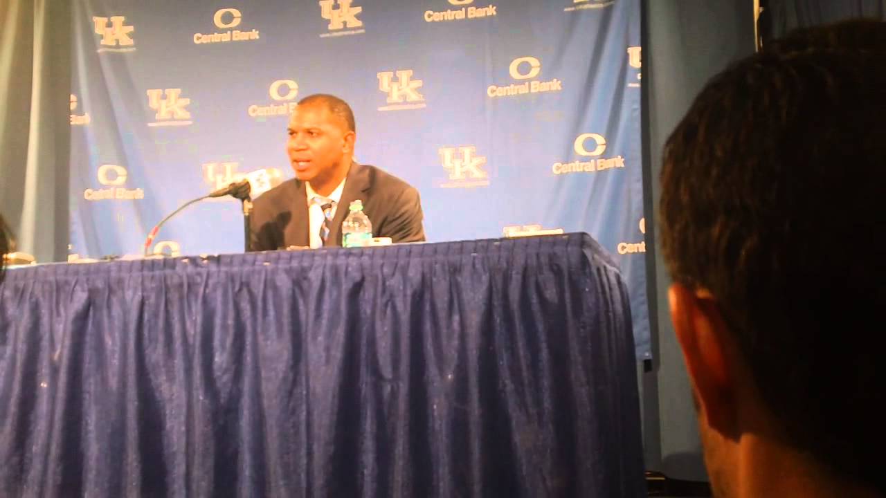 Sean Woods Talks About Kentucky Game, Devon Atkinson Incident - YouTube