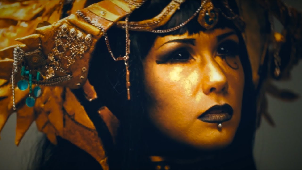 Behind the scenes of Amunet photo shoot - YouTube