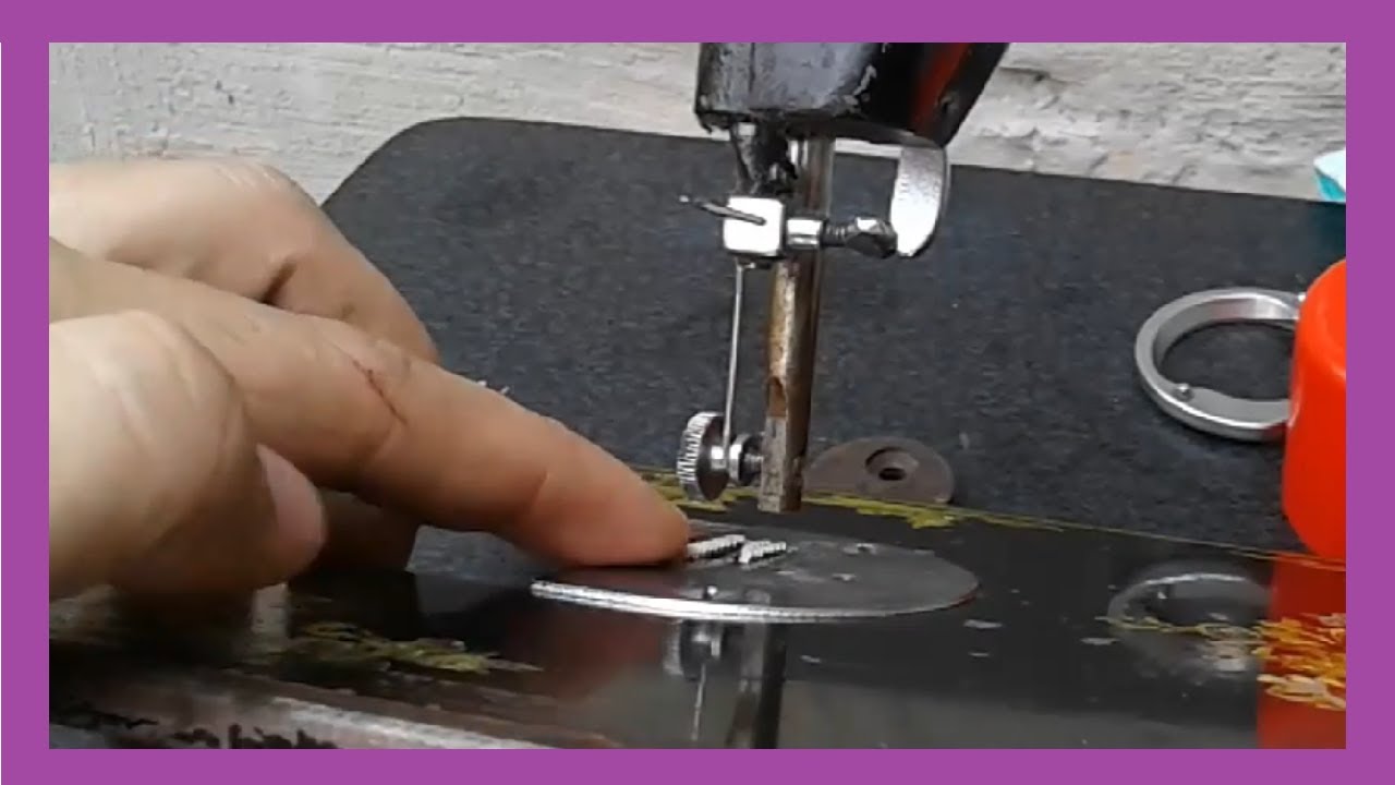 How to RAISE the Feed Dogs on the Classic Sewing Machine - YouTube
