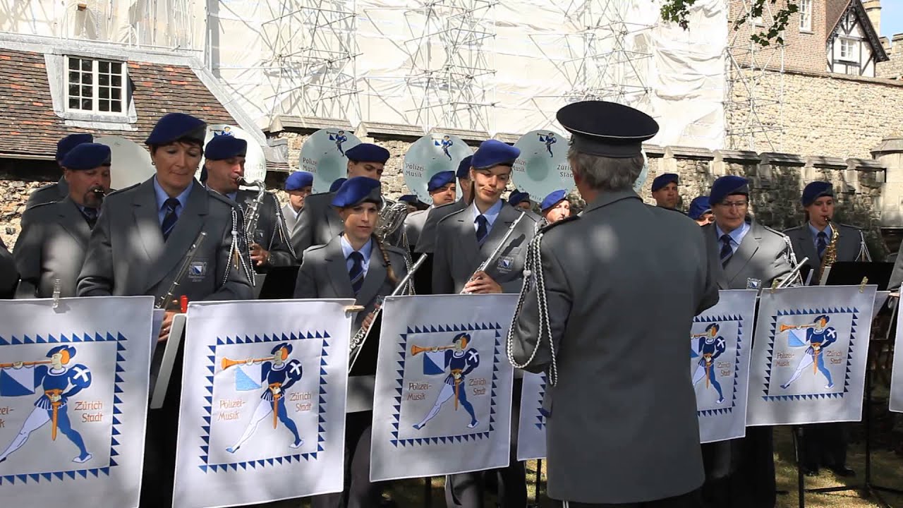 Zurich Police Band performing at The Tower of London ~ 1 - YouTube