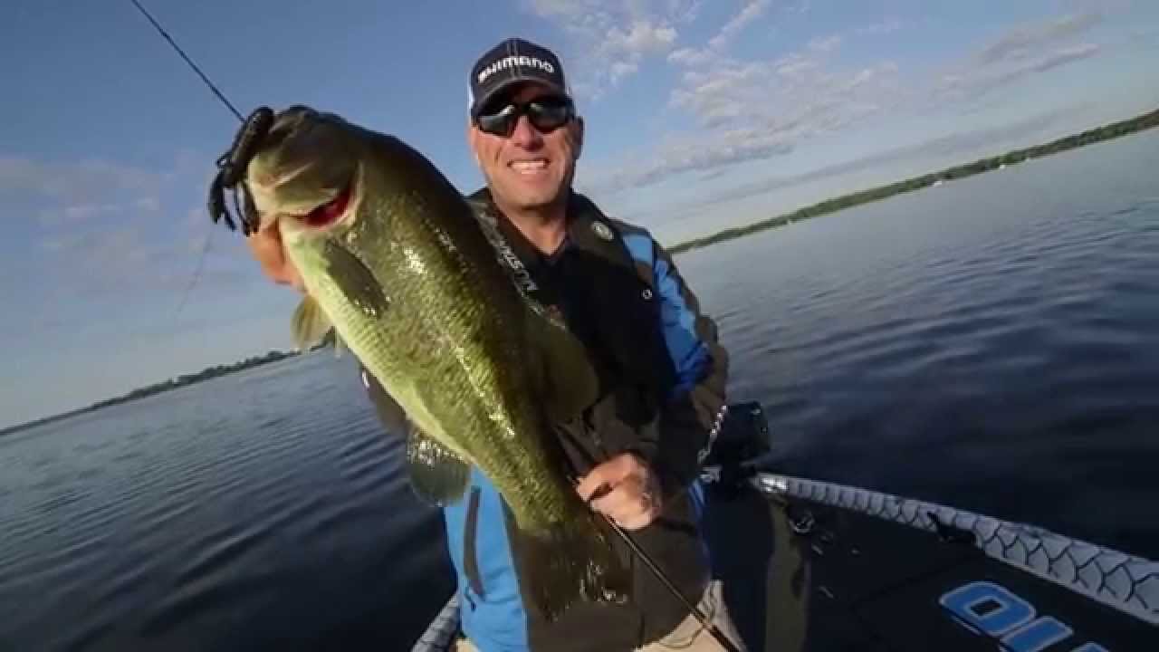 Cover Craw Crushin' Largemouth Bass - Dave Mercer's Facts of Fishing ...