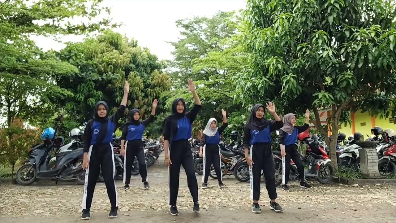 Senam "SKJ Pelajar" XII B2 SMAN 1 GABUS - YouTube
