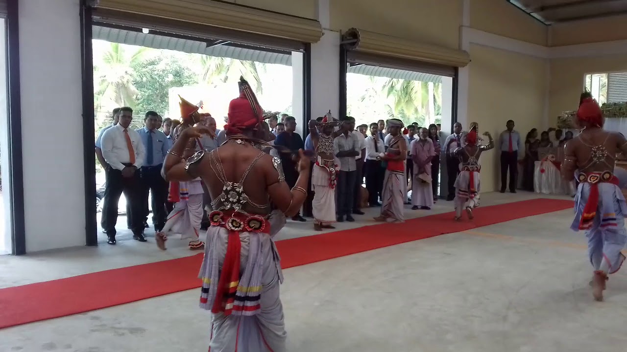 Wedding welcome dance - YouTube